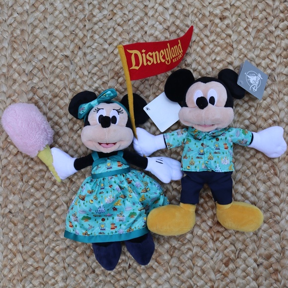 Disney Toys Minniemickey Mouse Disney Plush Park Life Poshmark
